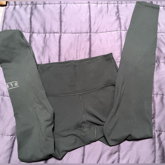 Fleo | Pants & Jumpsuits | Forest Green Fleo Romey Leggings 25 | Poshmark